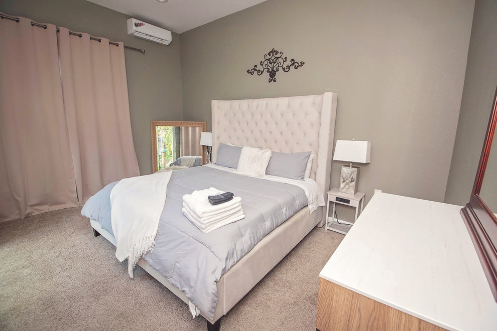 Parrot Bay – The Kraken Resort